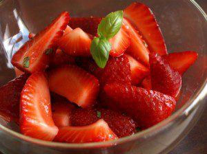 Salade de fraises au basilic