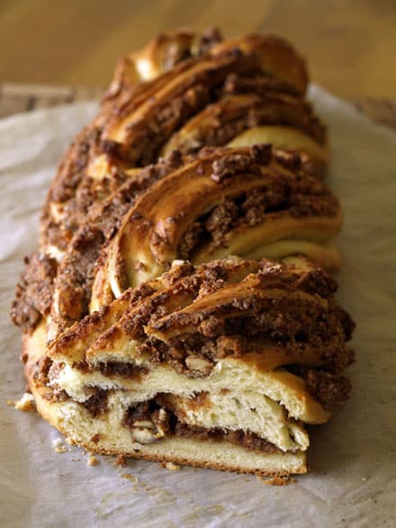 Tresse briochée aux noisettes - Cookismo