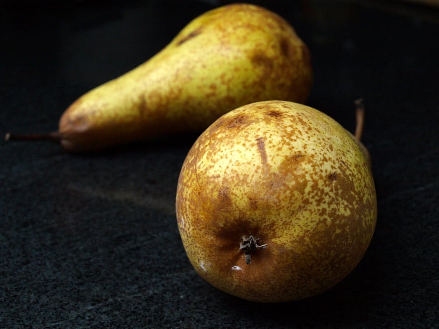 Bûche de Noël poire & amande {sans gluten, sans lactose} - Cookismo ...